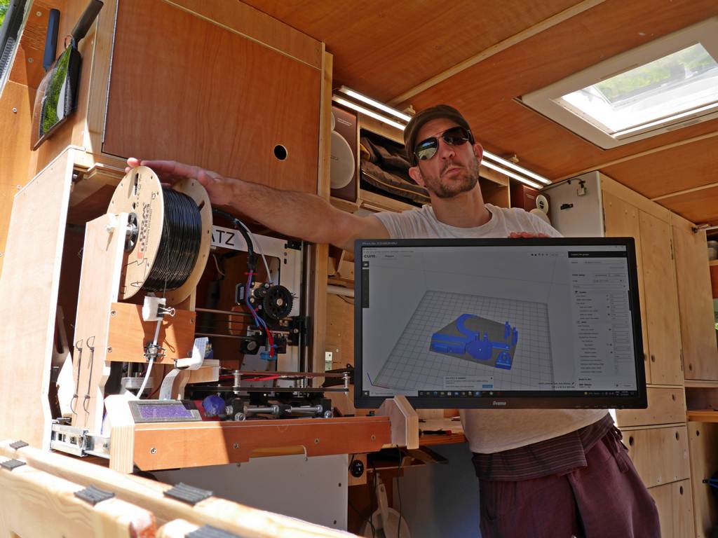 Mobile workshop with a 3D printer - Van presentation - DIYVan.net